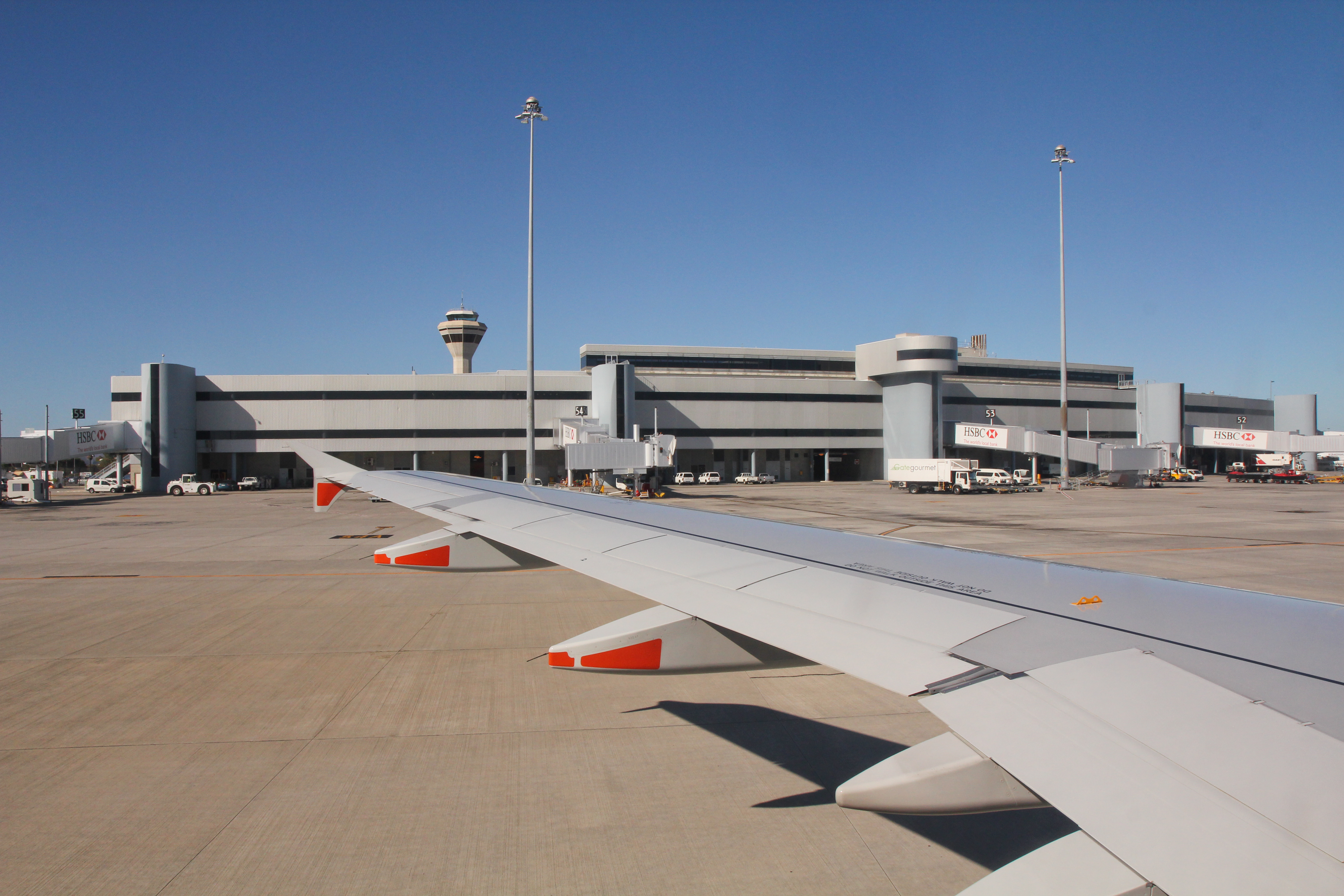 20110408_122 International Terminal & wing seen from seat 21A aboard VH ...