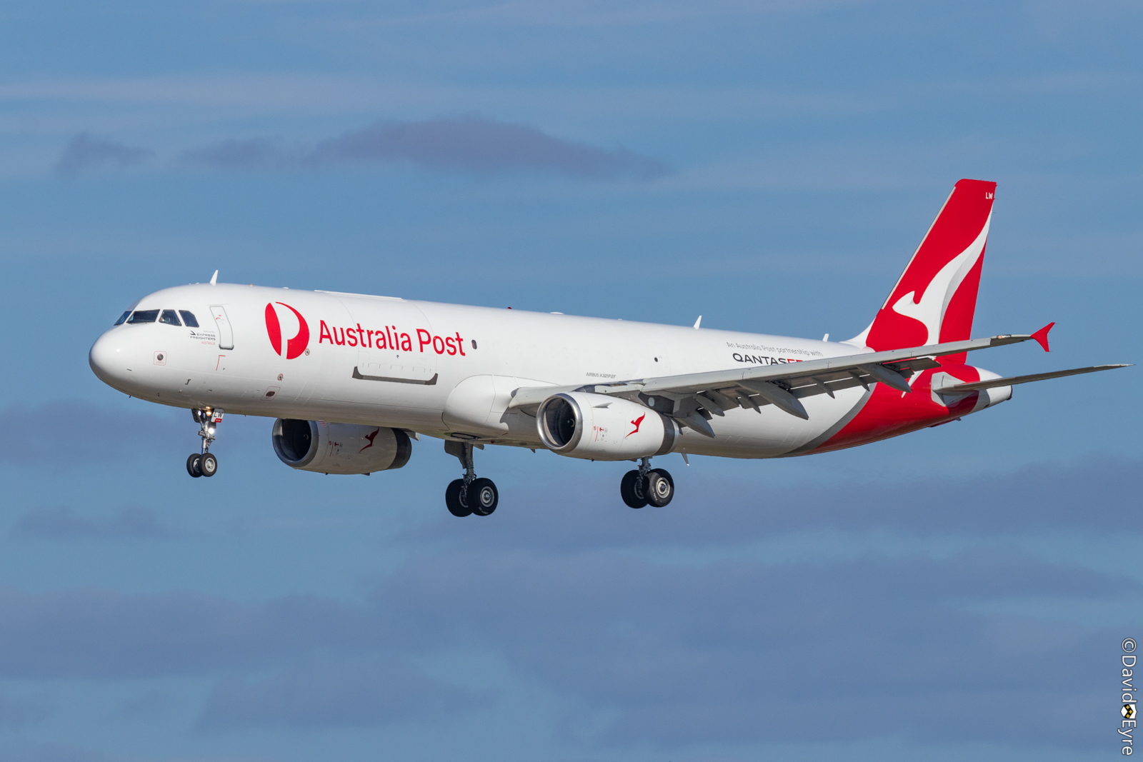 VH-ULW Airbus A321-231P2F (MSN 1195) of Qantas Freight (Express ...