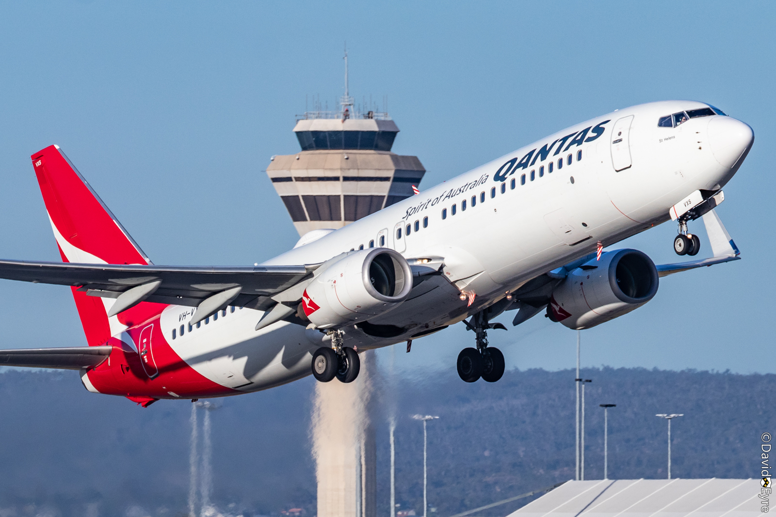 VH-VXS Boeing 737-838 (MSN 33725/1352) of Qantas, named ‘St Helens’, at ...
