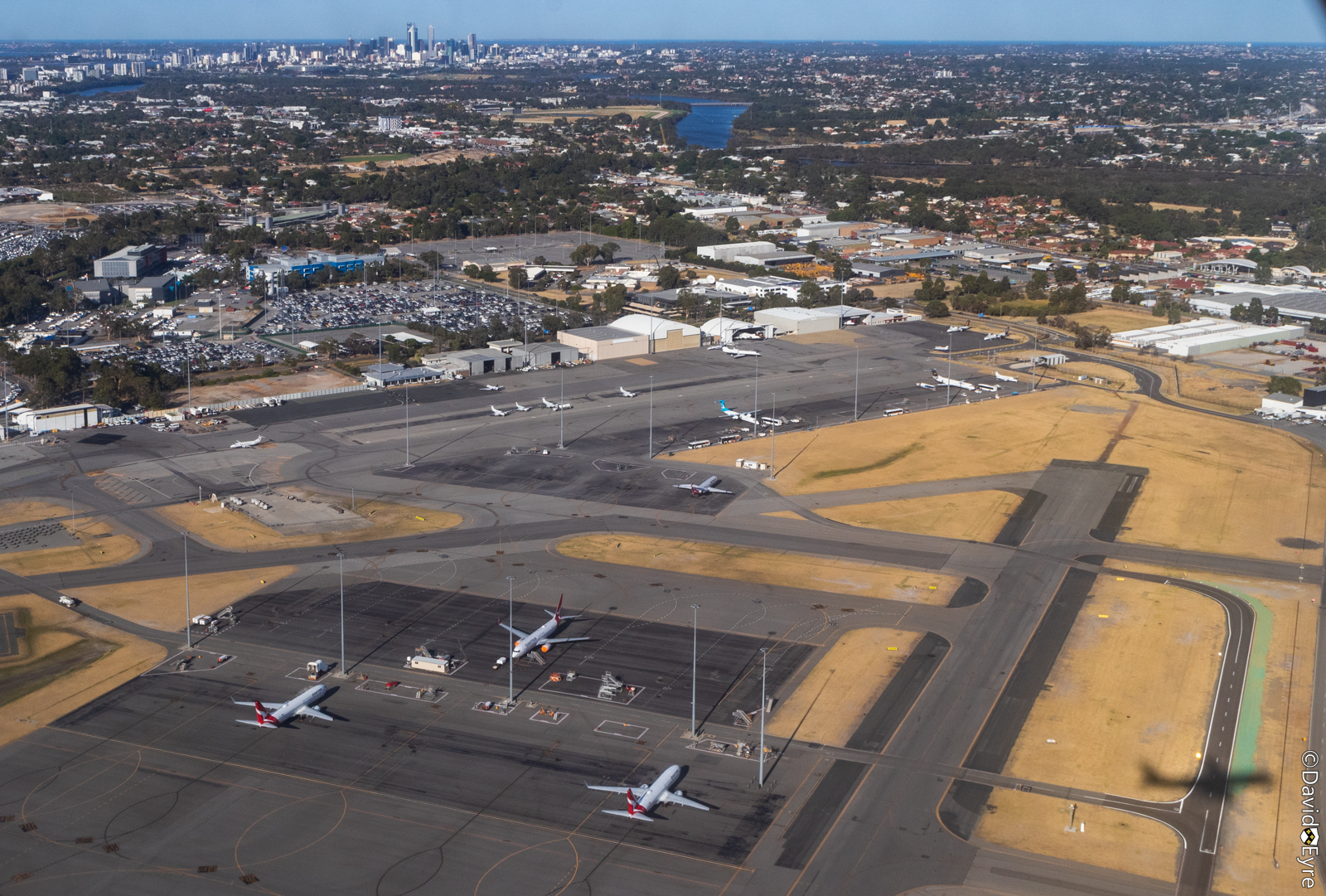 General Aviation apron seen from aboard VH-VQS Airbus A320-232 of ...