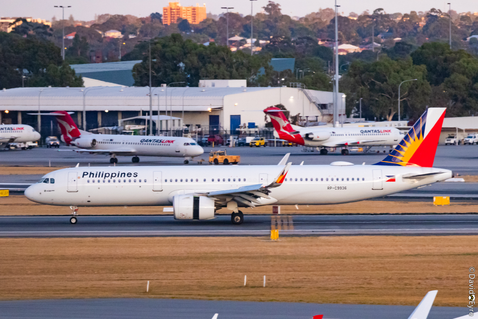 RP-C9936 Airbus A321-271N of Philippine Airlines, at Perth Airport ...