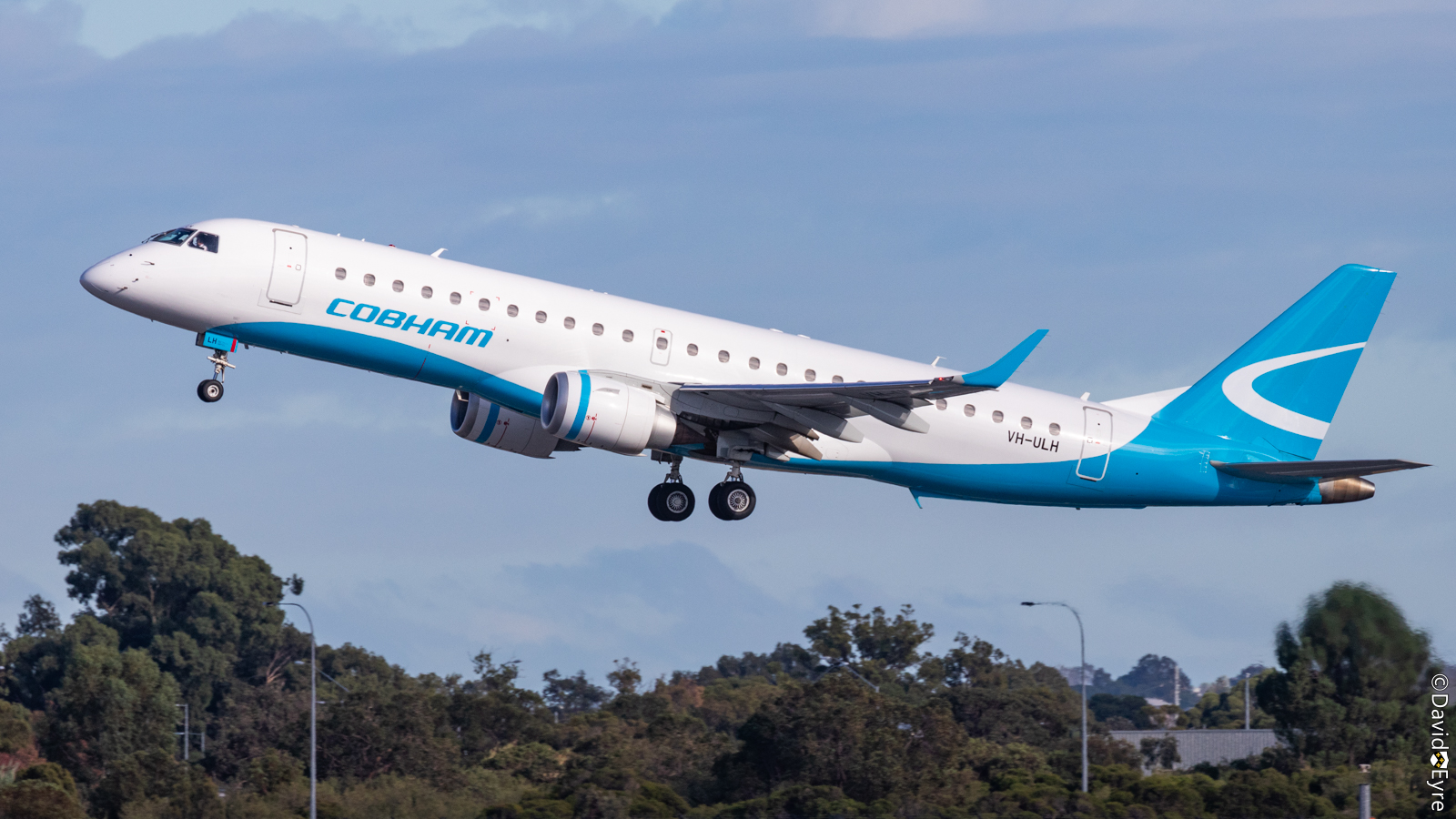 VH-ULH Embraer ERJ-190AR (ERJ-190-100 IGW) of National Jet Express ...