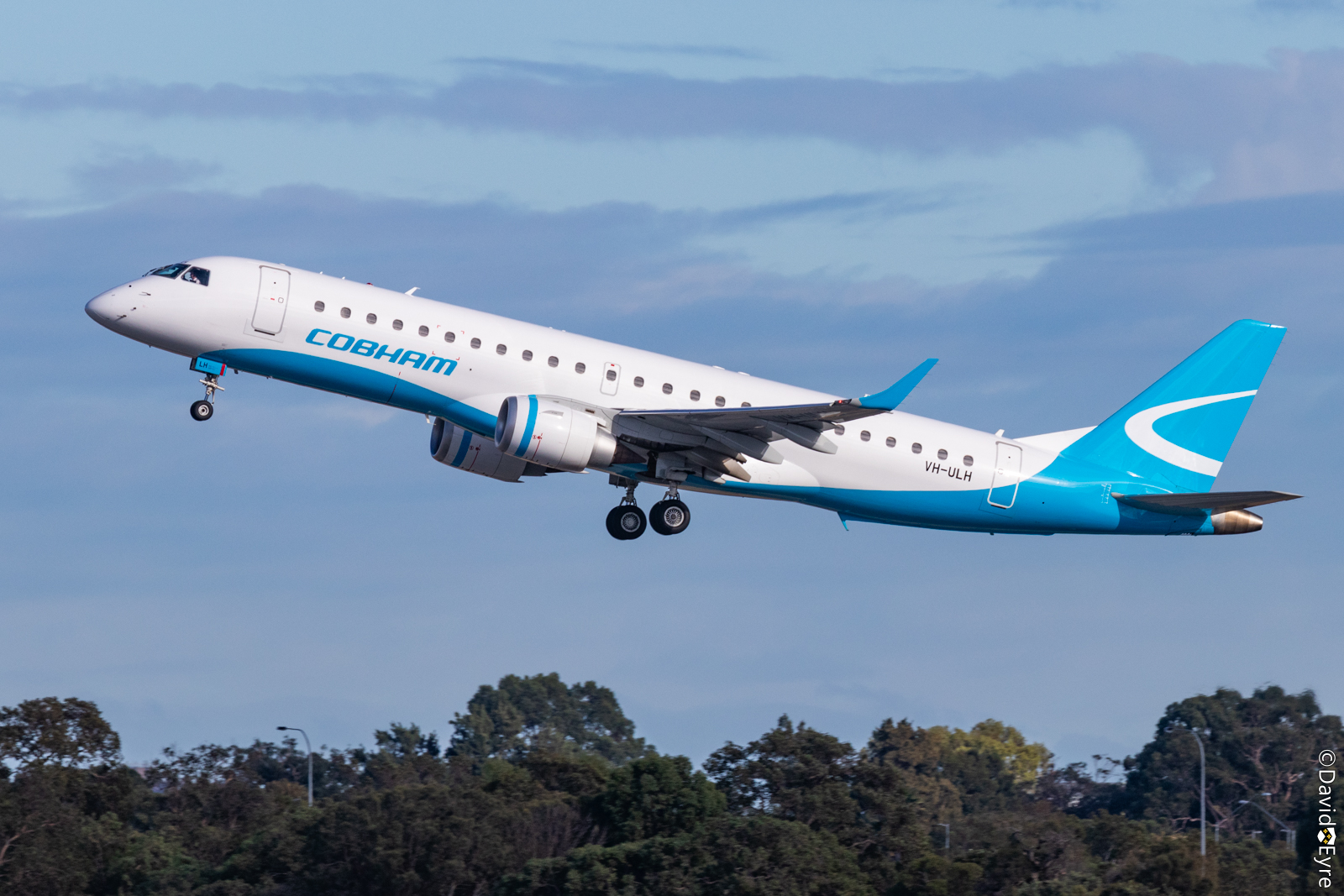 VH-ULH Embraer ERJ-190AR (ERJ-190-100 IGW) of National Jet Express ...