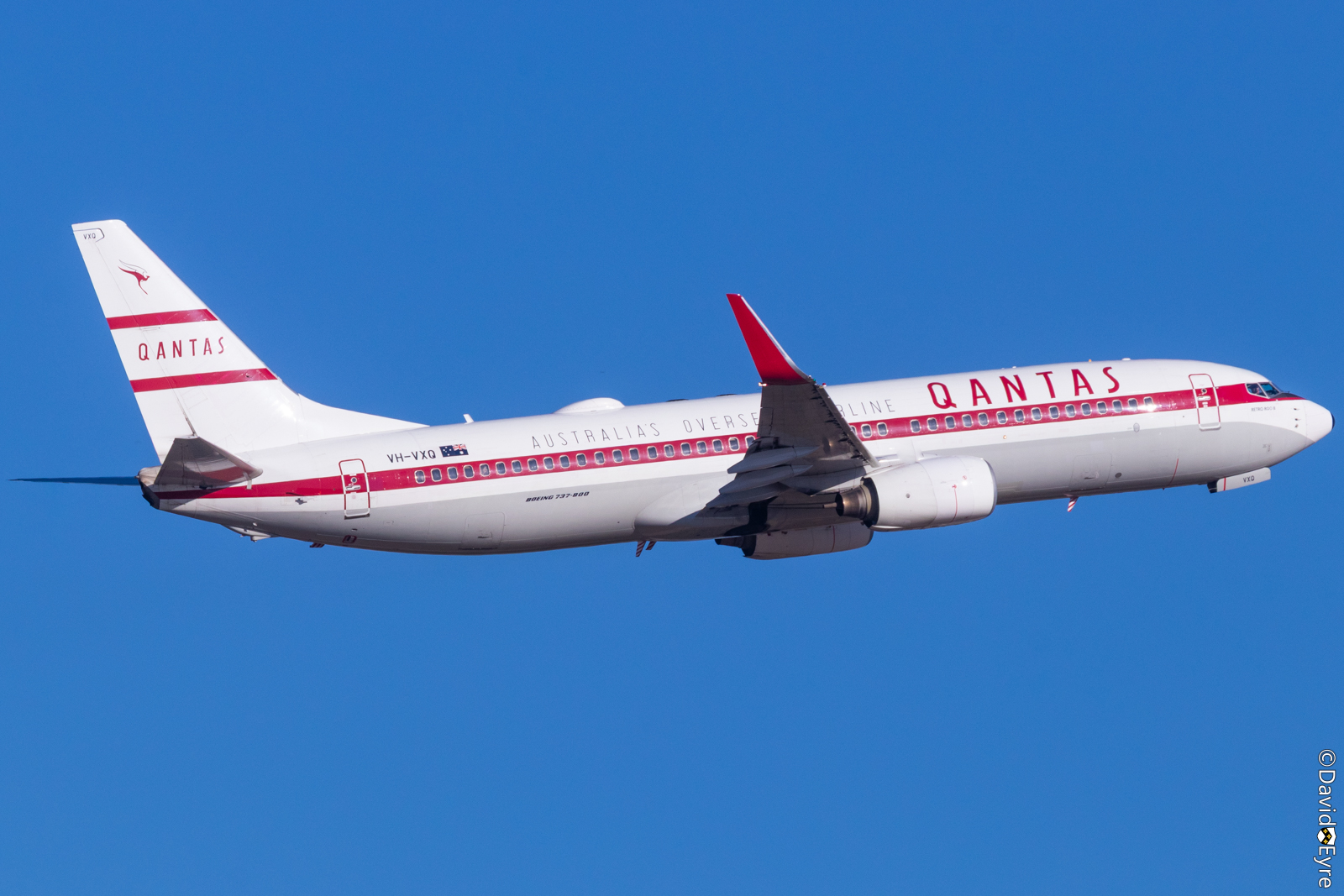 VH-VXQ Boeing 737-838 of Qantas, named ‘Retro Roo II’ in 1959-1961 ...