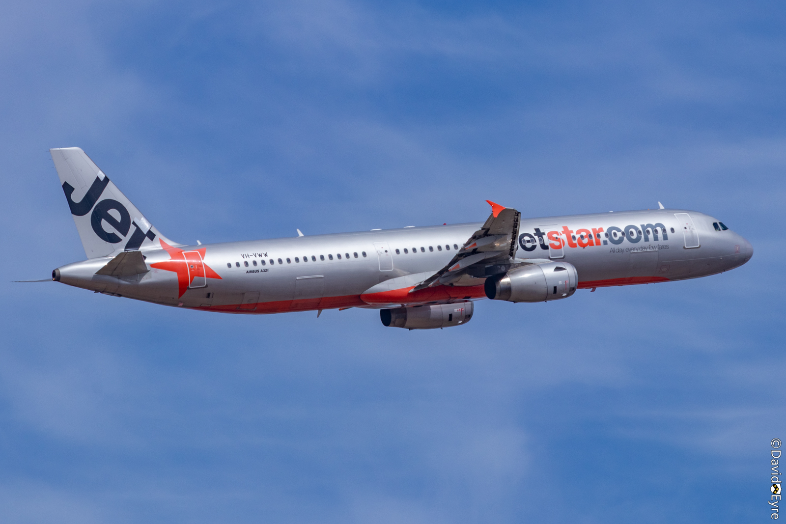 VH-VWW Airbus A321-231 of Jetstar Airways at Perth Airport, Western ...