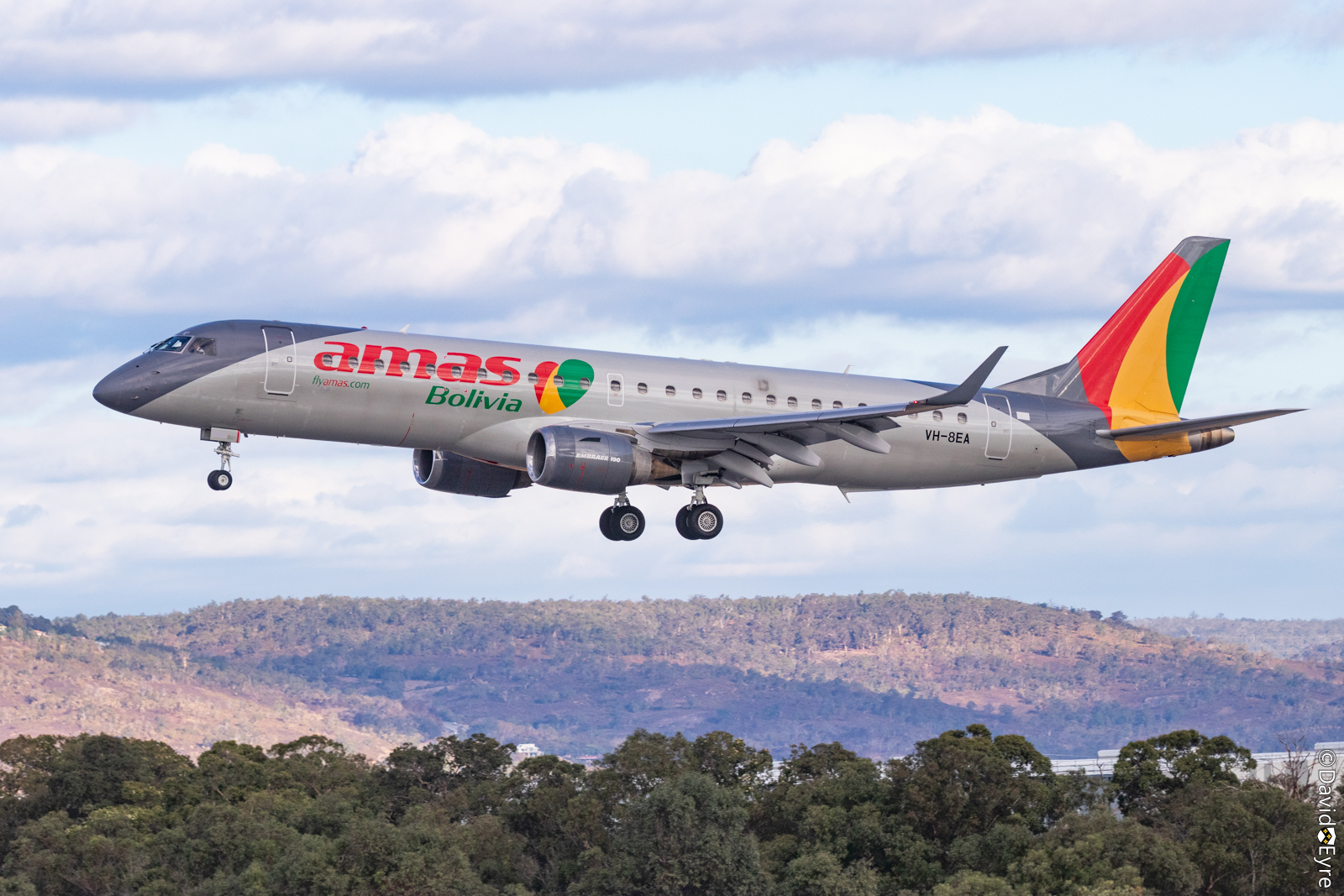 VH-8EA Embraer E190 (ERJ-190-100LR) of National Jet Express, still in ...