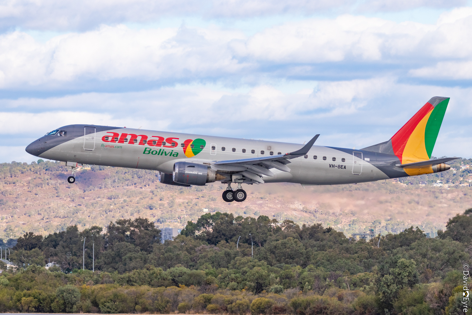 VH-8EA Embraer E190 (ERJ-190-100LR) of National Jet Express, still in ...
