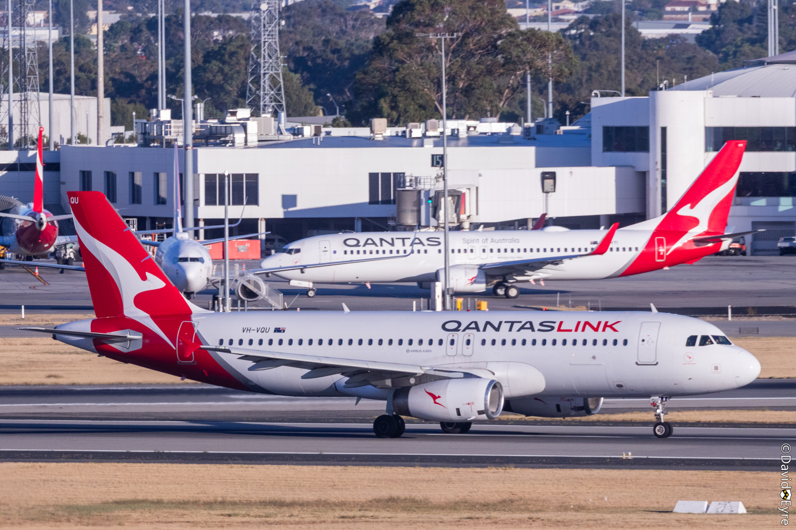 VH-VQU Airbus A320-232 of QantasLink (Network Aviation), named ‘River ...